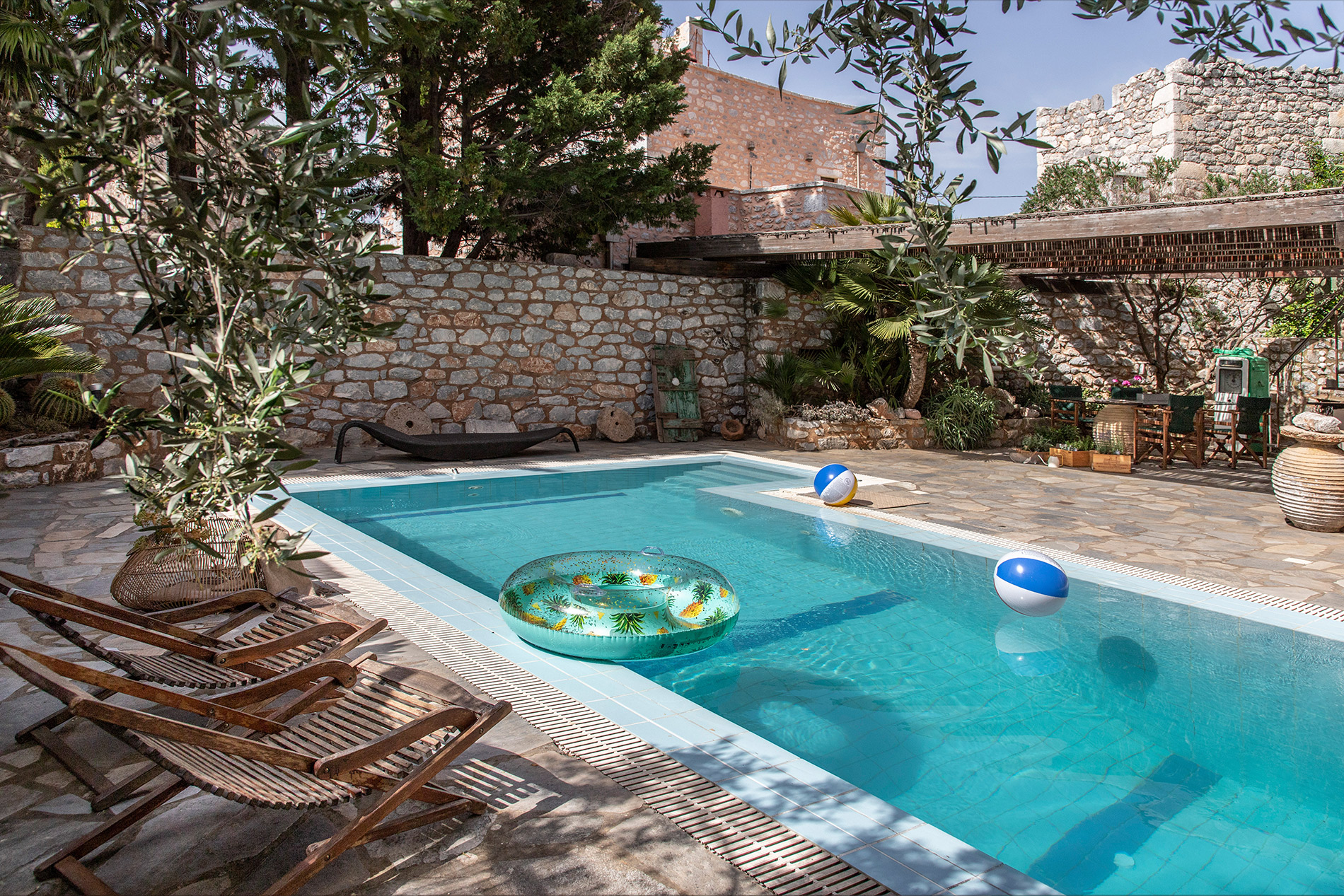 Traditional Tower House in Mani - Tower dei Nicliani - Mani Luxury ...